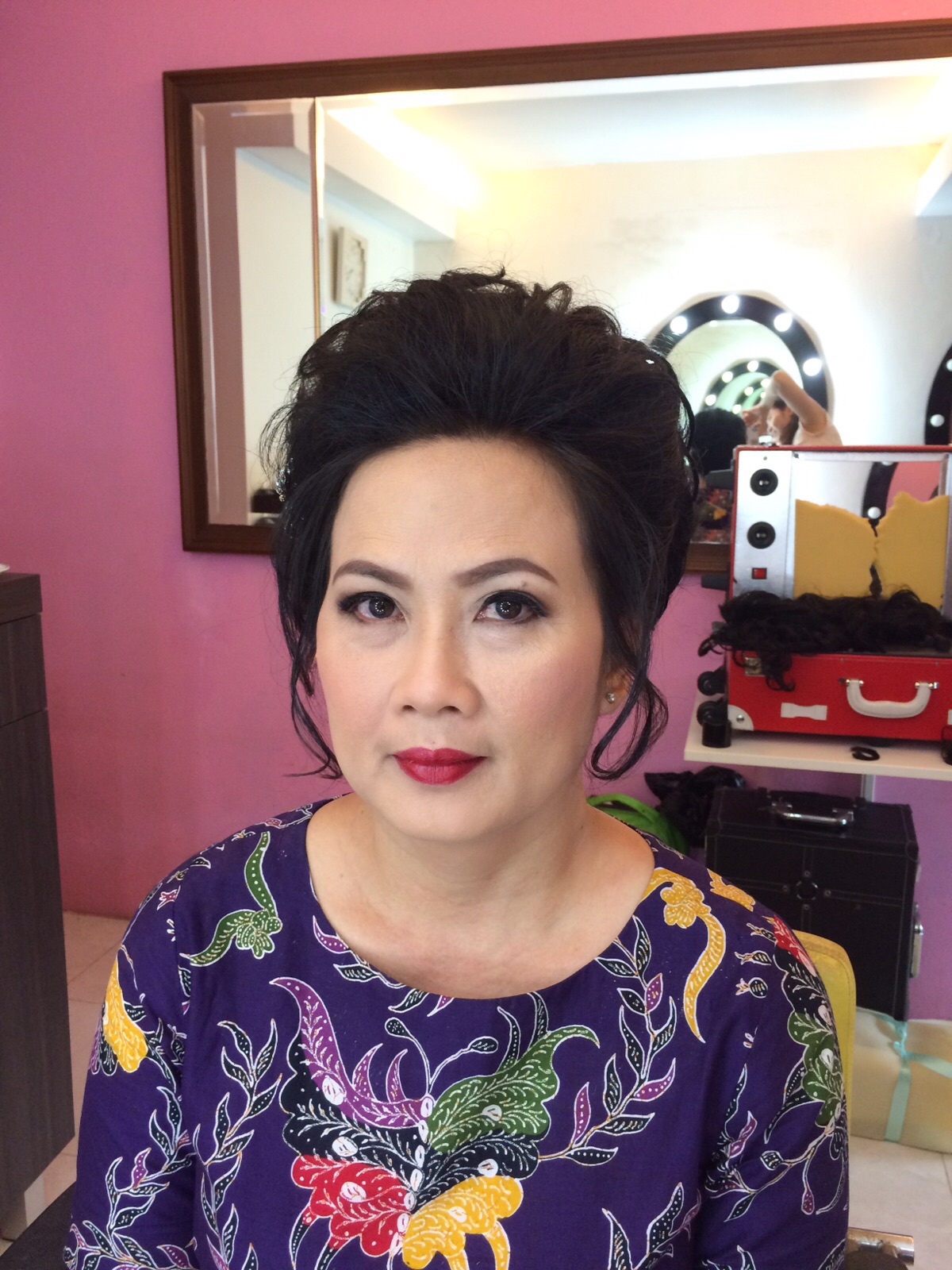 Makeup Mama Christy Pramarsita Mua Bridestory