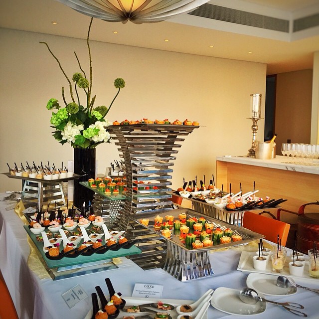 Luxury Intimate Dining | Luxe Catering | Bridestory