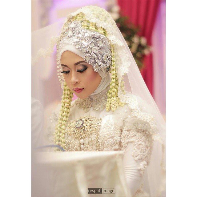 Respati Image by Respati Image | Bridestory.com