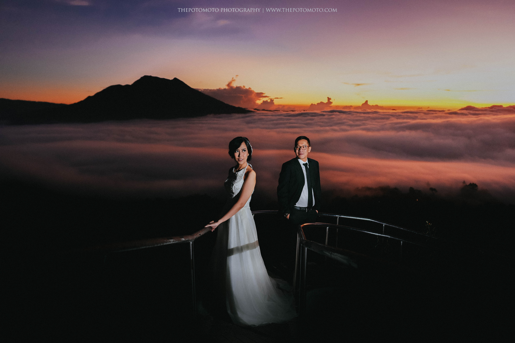 Dea & Rizky Prewedding Session by THEPOTOMOTO | Bridestory.com
