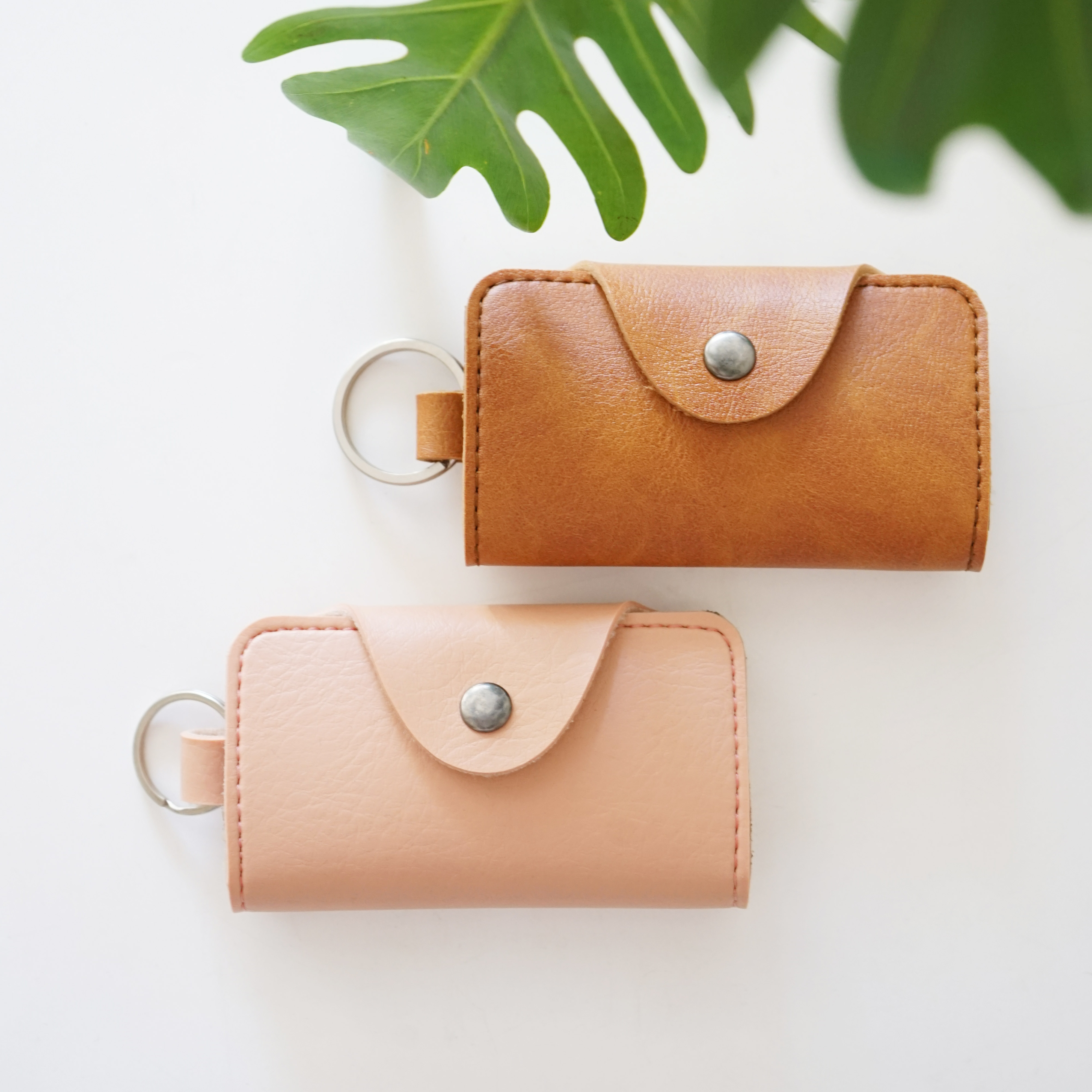 KEYCHAIN with pocket license (2017) | Signore Gift | Bridestory