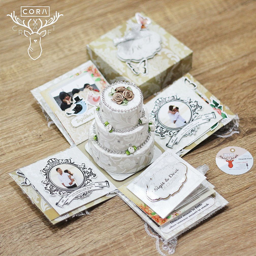 White and Cream Exploding Box (2layer) | Cora Craft | Bridestory