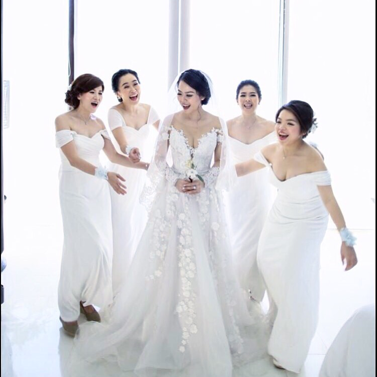 FYAN - Vendor Dress & Attire di Medan | Bridestory