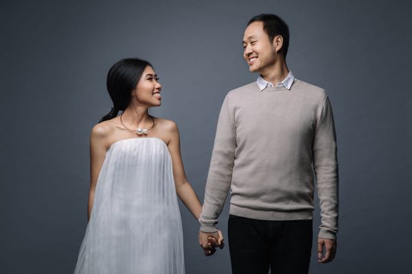 Simple Pre Wedding Frank & Elieen Pre Wedding Simple Studio Portrait