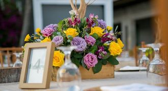 BAGAIMANA MEMILIH BUNGA DAN WEDDING FLORIST TERBAIK - Bridestory Blog